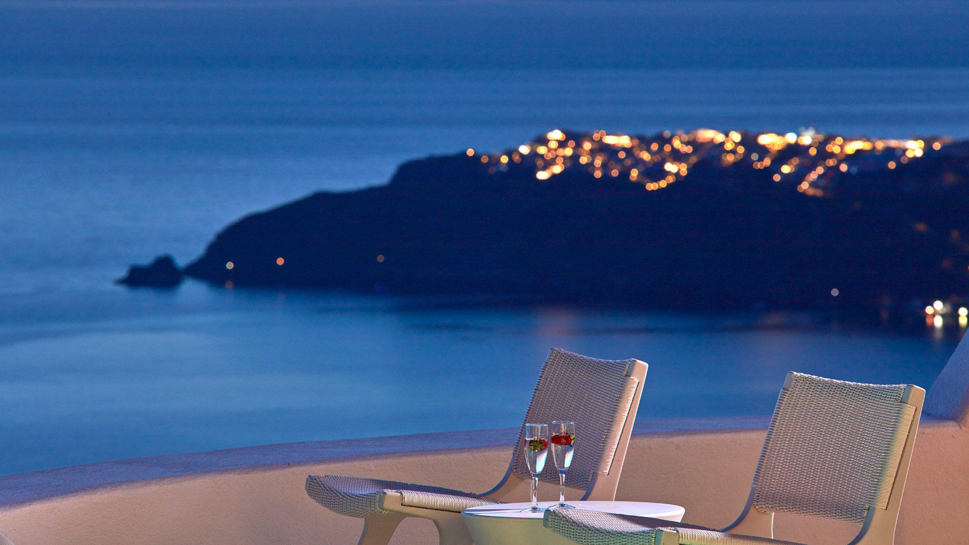 Condé Nast Johansens Award 2015 | Astra Suites Santorini